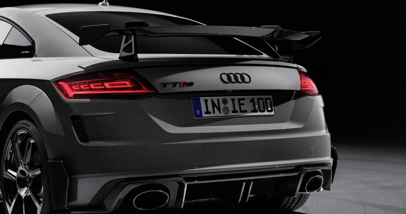 Audi TT RS Coupé iconic edition: potenza, prestazioni, caratteristiche