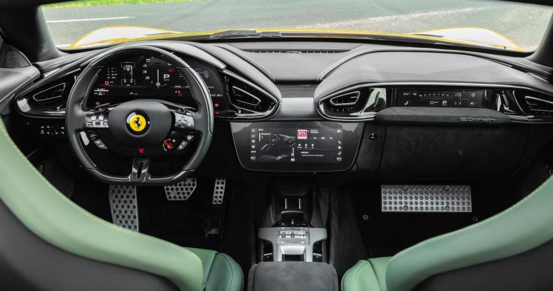 12 cilindri che passione: le auto più interessanti con motore V12