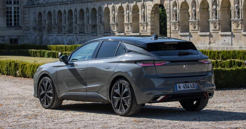 DS 4, la guida all’acquisto completa: motori, allestimenti, dotazione ...