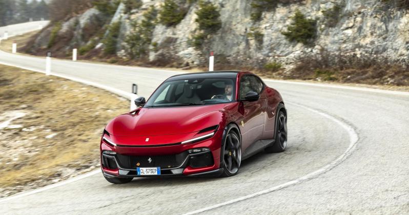 Ferrari Purosangue: 4 porte, 4 posti e 725 cavalli rampanti