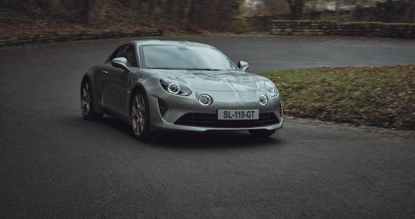 Alpine Légende GT: le nuove tinte Bleu Abysse e Noir Profond