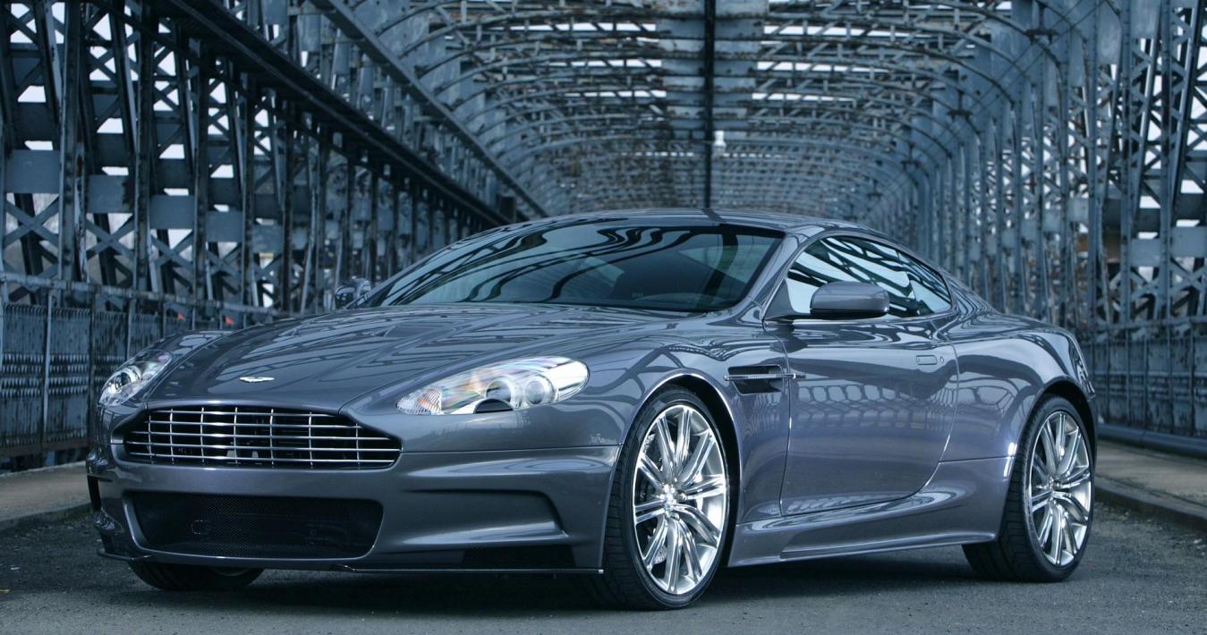 Tutte le auto di 007