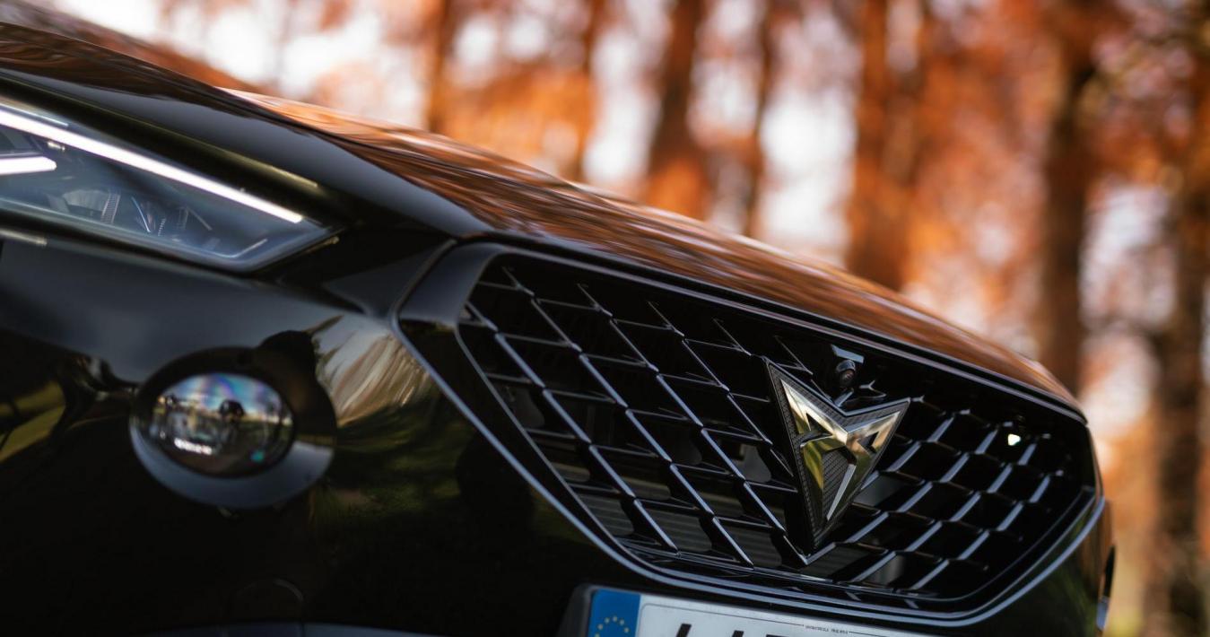 Cupra Formentor VZ5 Bat: prezzo, caratteristiche, motore, prestazioni