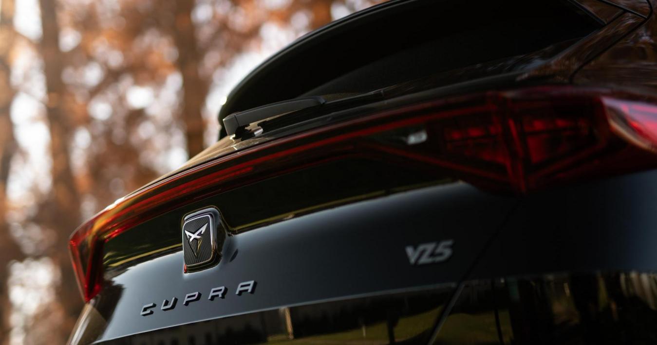 Cupra Formentor VZ5 Bat: prezzo, caratteristiche, motore, prestazioni