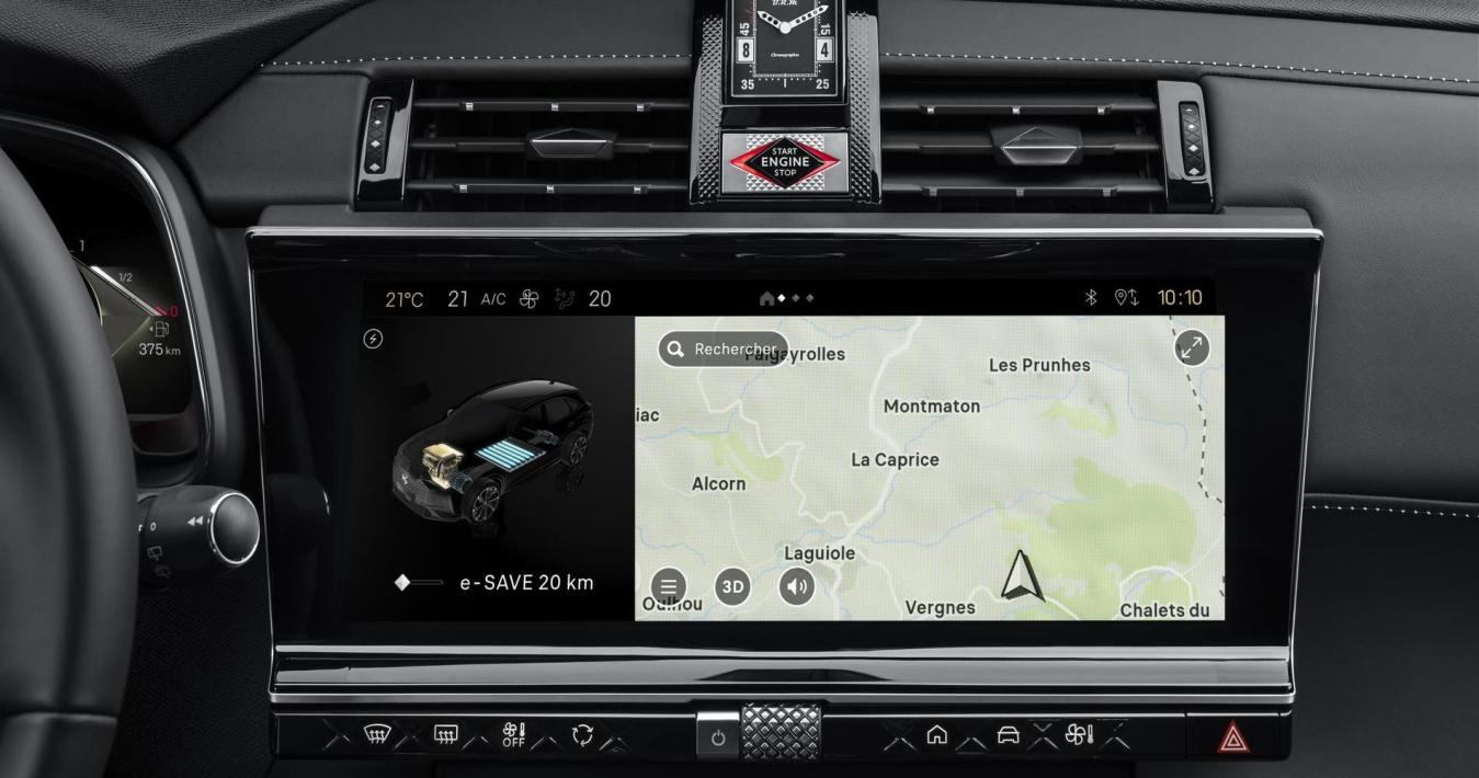 DS 7 E-Tense 360 4x4, l’ibrida plug-in premium francese