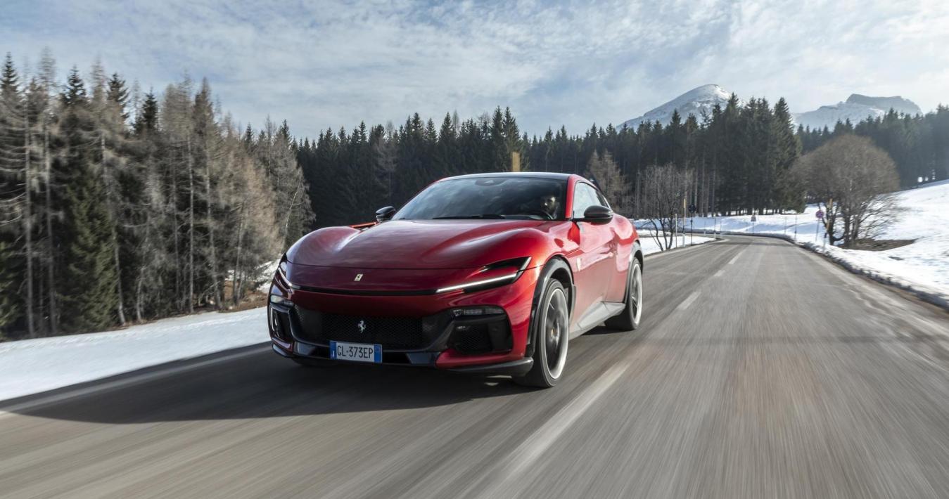 Ferrari Purosangue: 4 porte, 4 posti e 725 cavalli rampanti