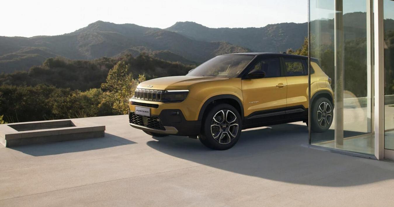 Jeep Avenger è la “baby SUV più bella” secondo autonis