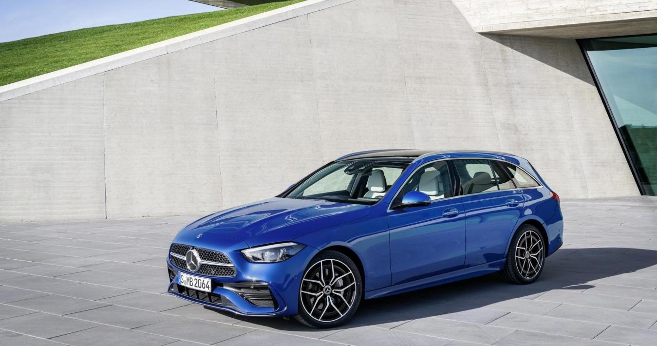 Mercedes C 300 e SW, l’ibrida plug-in ad alte prestazioni