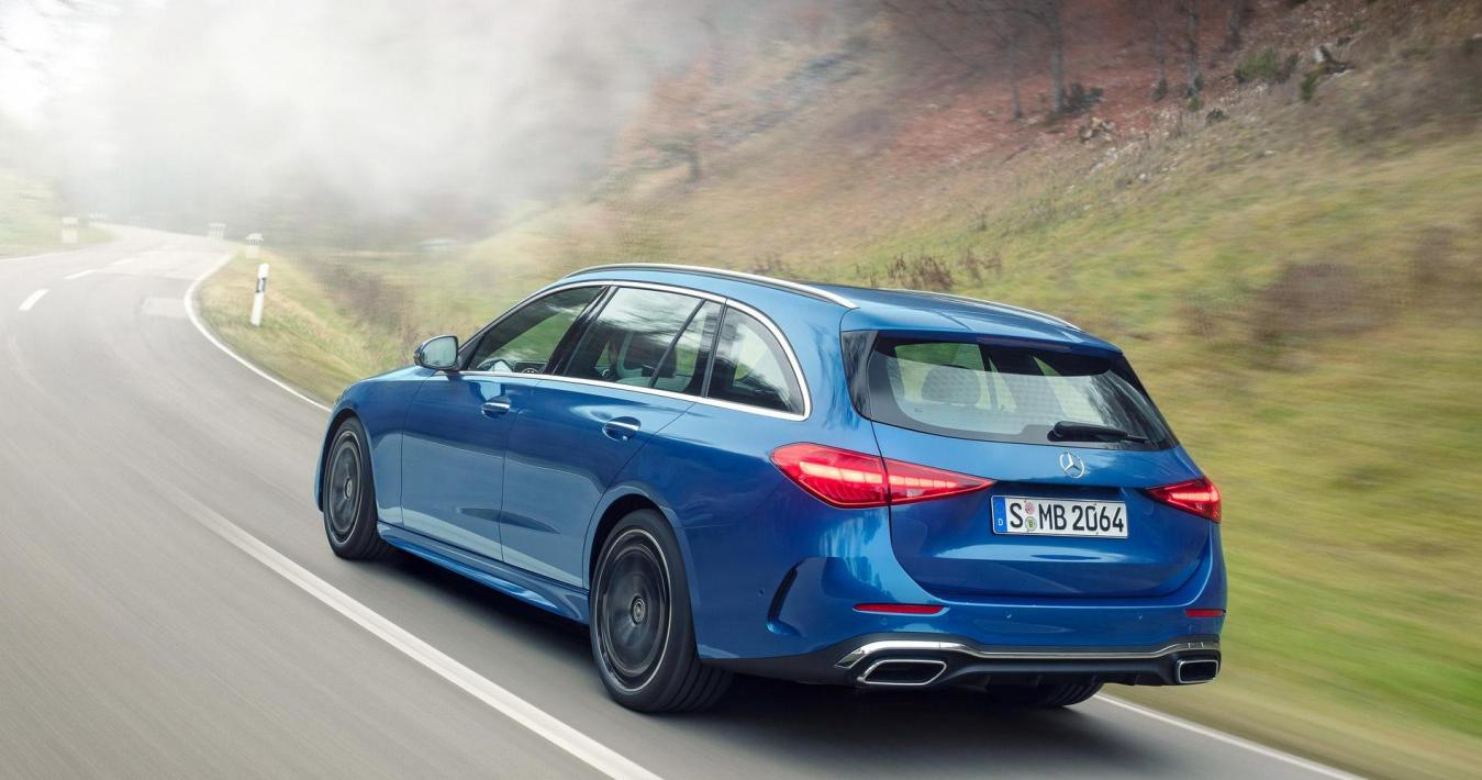 Mercedes C 300 e SW, l’ibrida plug-in ad alte prestazioni