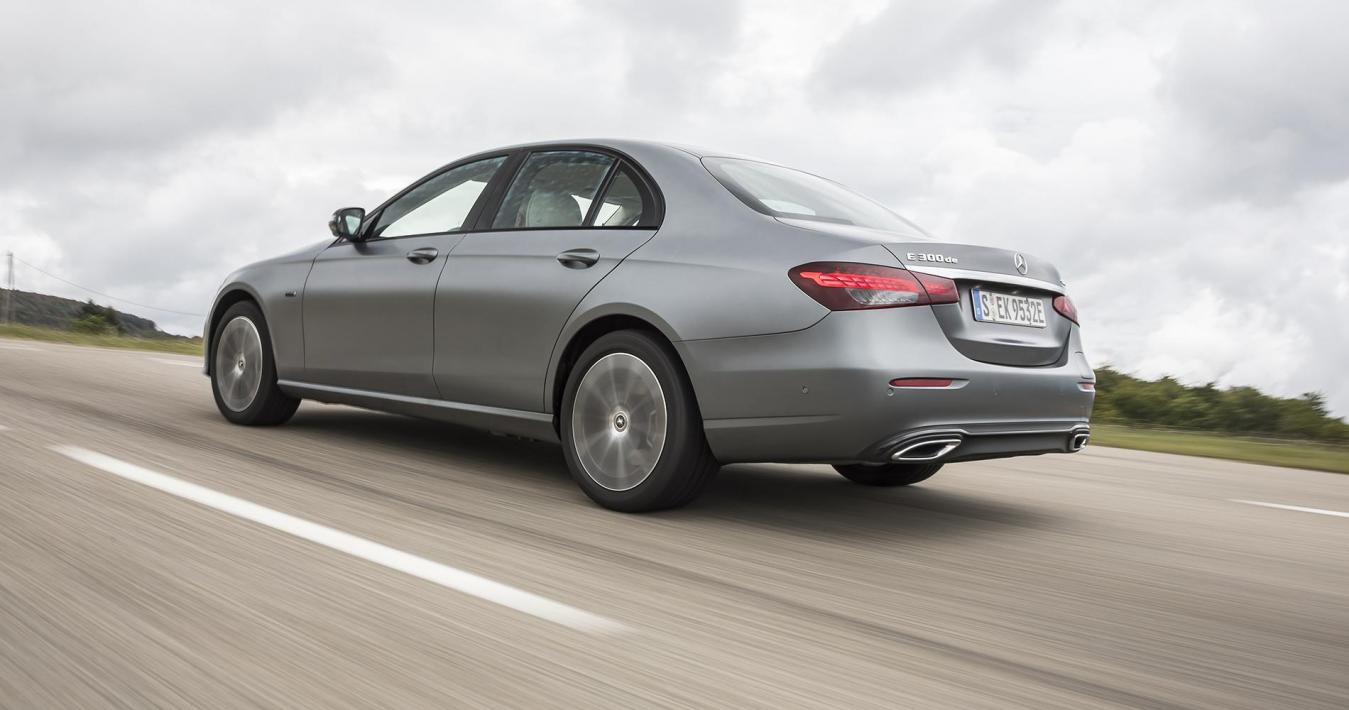 Mercedes Classe E 300 de, la prova su su strada della diesel top di gamma