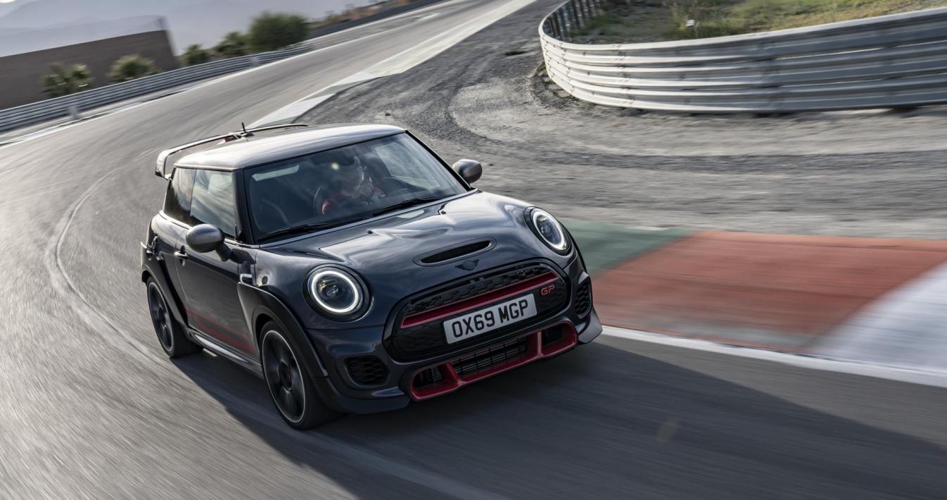 Mini Cooper John Cooper Works GP: con 306 Cv è la più potente di sempre