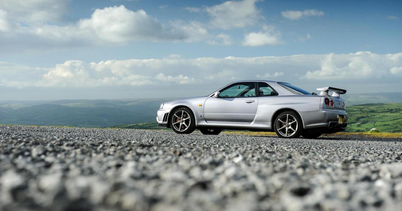 Nissan Skyline GT-R 34: la supercar di Nissan