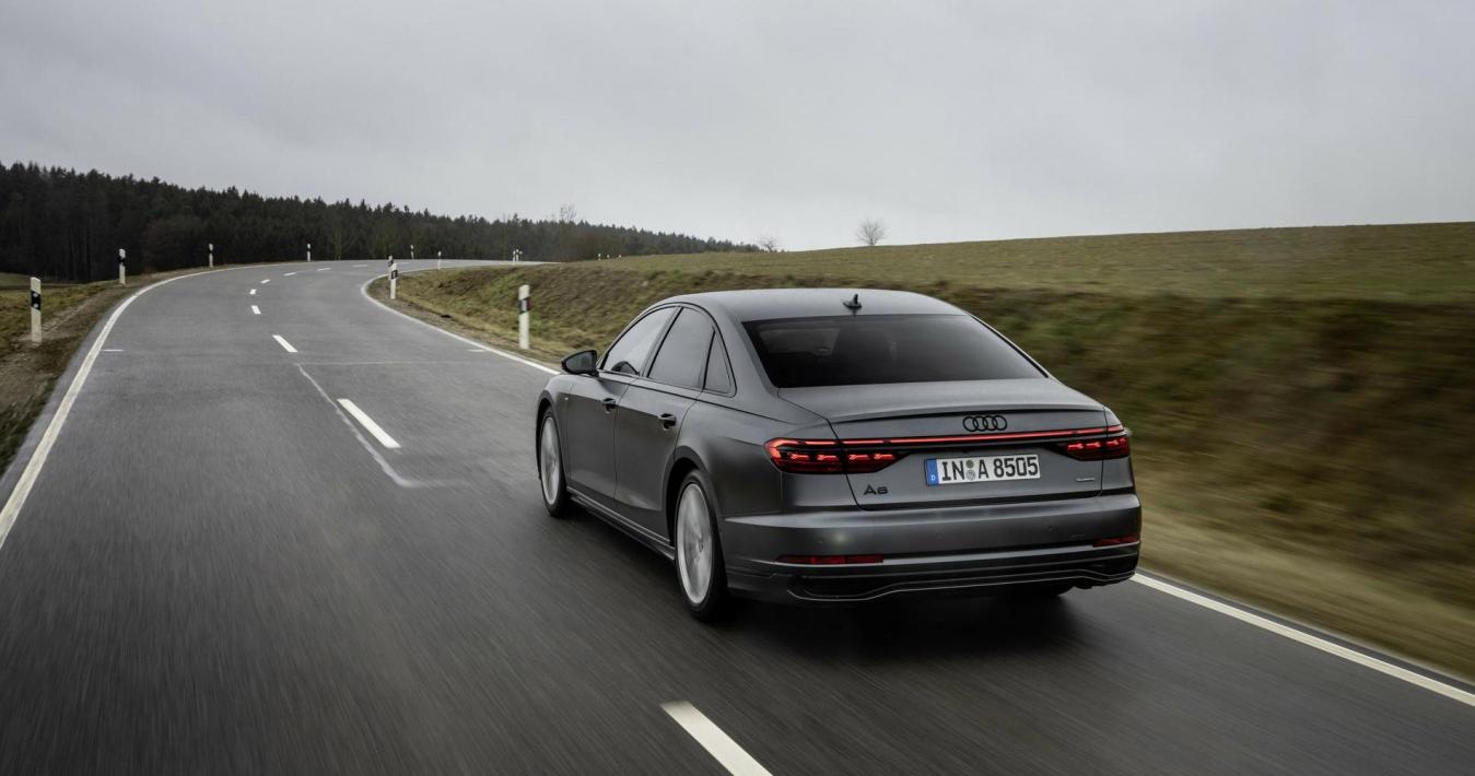 OLED e Matrix LED: Audi presenta l’illuminazione del futuro