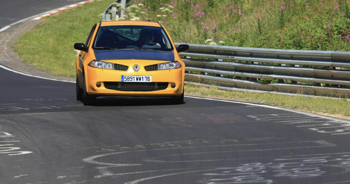 Renault Sport: i modelli raccontati dal collaudatore Laurent Hurgon